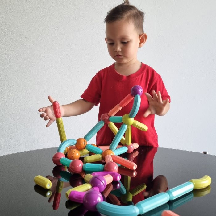Magnetic Stick - Jeu magnétique MagneFace – La Passion Des Enfants